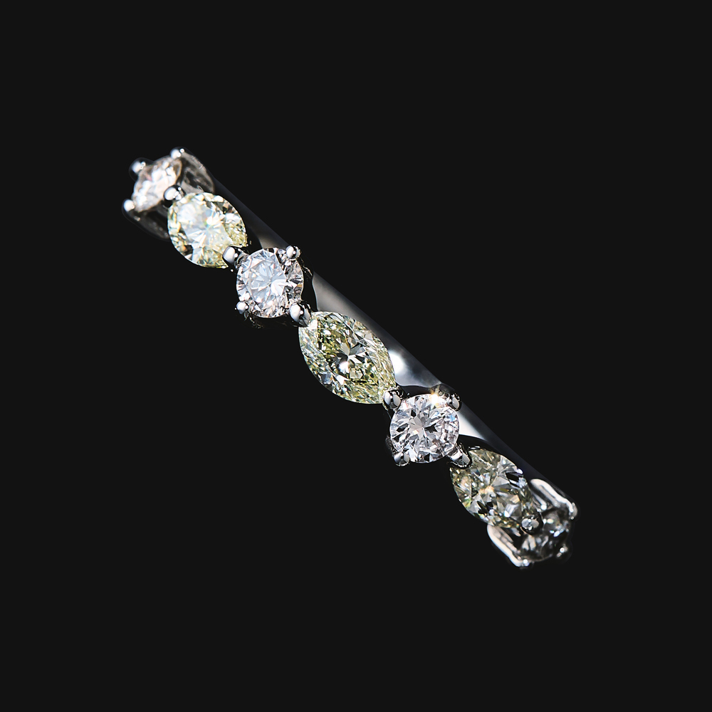 Pt 0.5ctマーキスダイヤ リング ディノスANAmall店